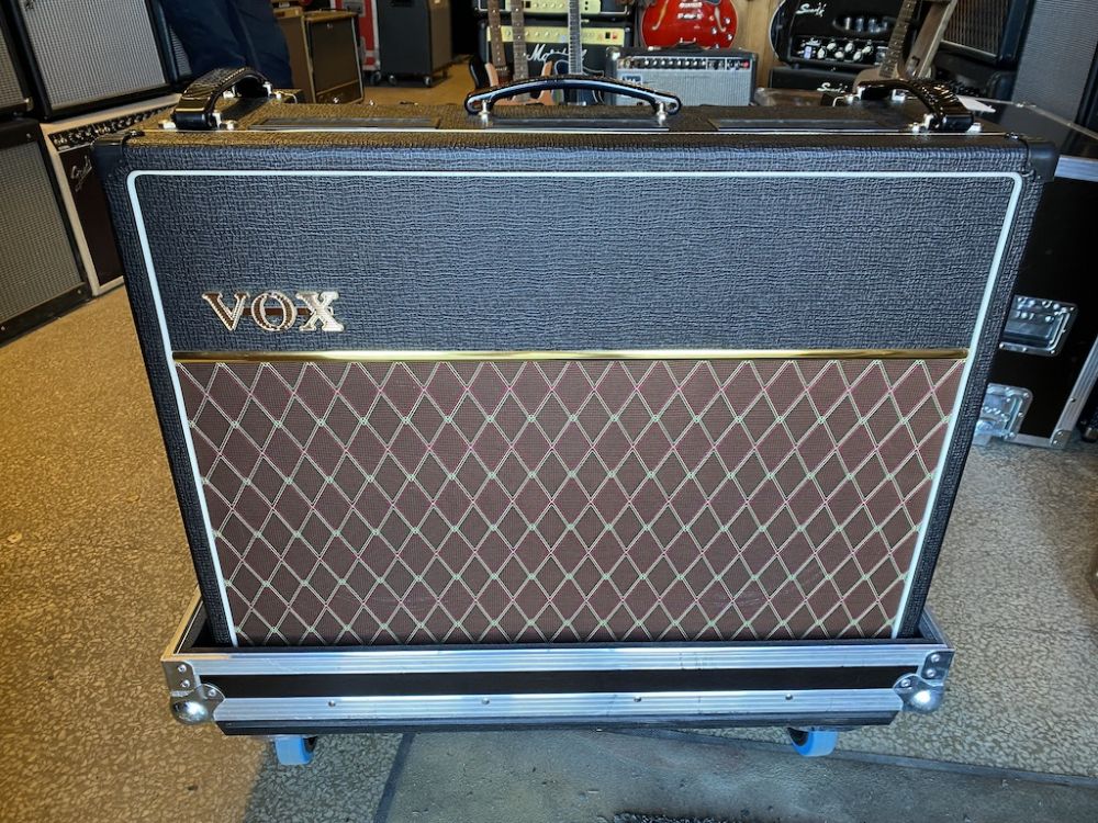 VOX AC30C2 COMBO w/FLIGHT CASE - Kitarapaja